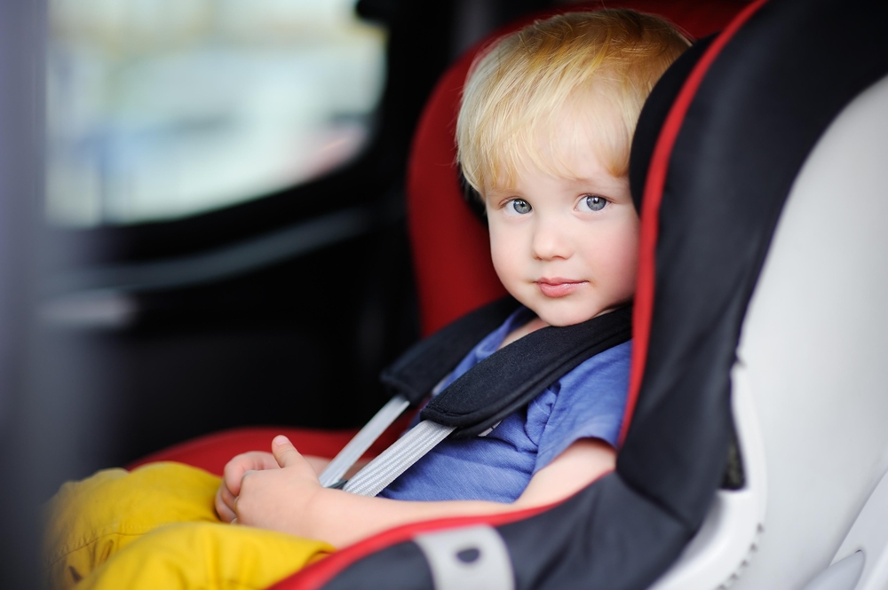 Mon enfant est malade en voiture : que faire ? | Les Supers Mamans ...
